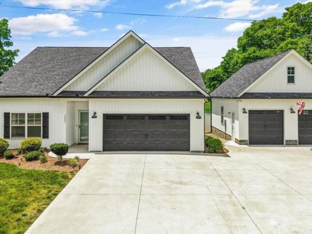 7605 Cedarcrest Rd, Knoxville, TN 37938