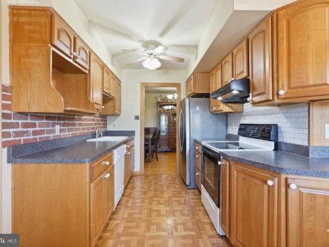 7605 Rosbury Court