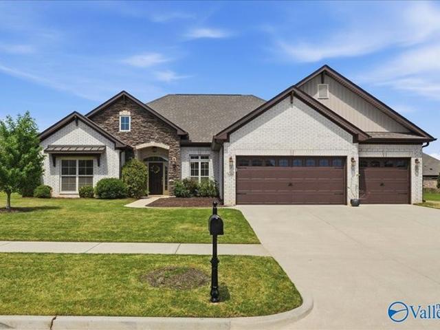 7605 Summerdawn Dr SE, Owens Cross Roads, AL 35763