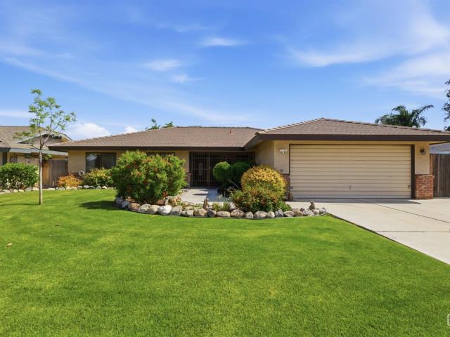 7605 Valemount Drive