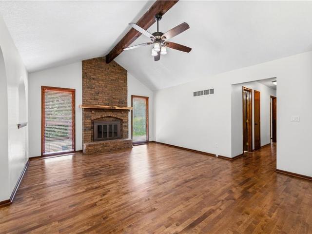 7606 NW 69th Terrace