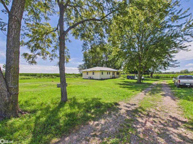 7606 Cliffland Road