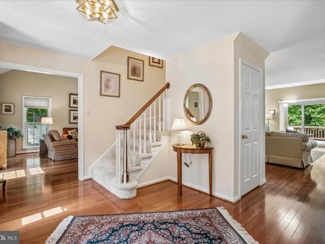 7606 Rustle Ridge Court