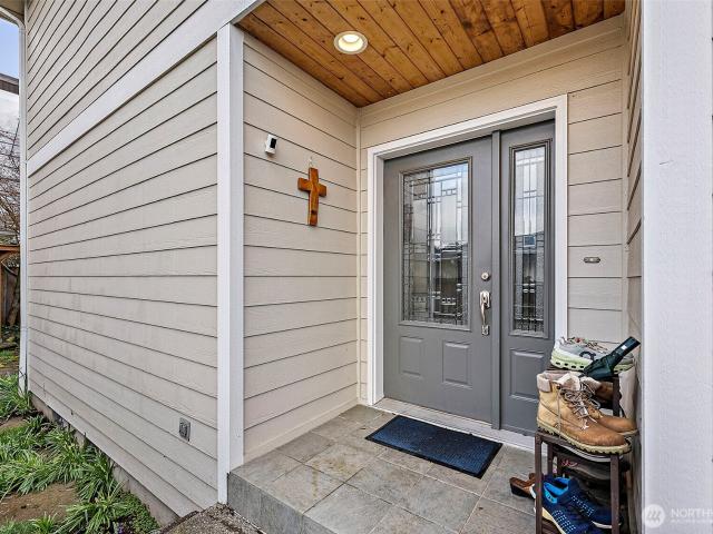 7606 19th St W, Tacoma, WA 98466 | MLS #2506 | Compass