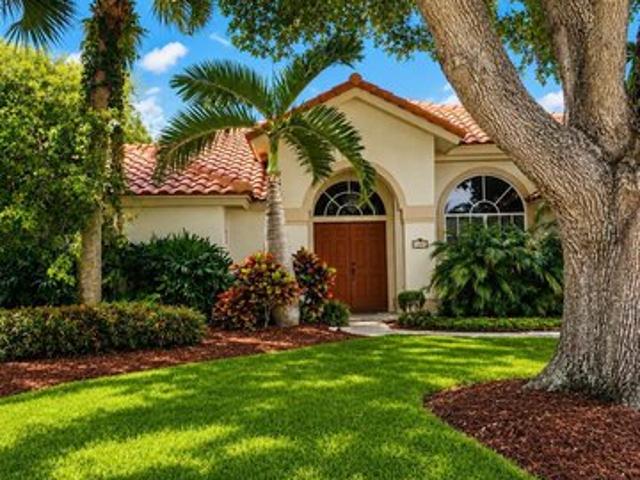 7607 Monclair Ct, Lake Worth, FL 33467