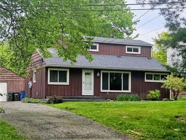 7607 Big Creek Pkwy, Middleburg Heights, OH 44130