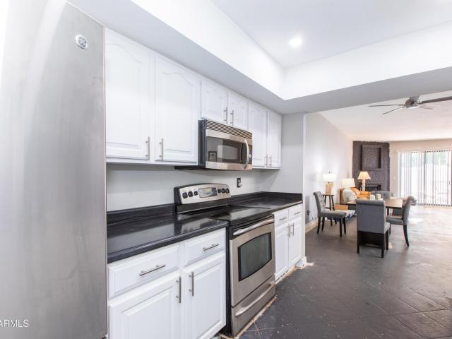 7607 e pleasant run