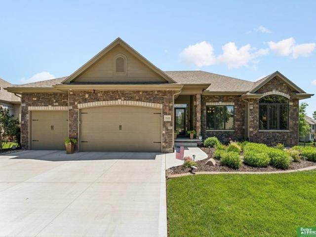 7608 Crawford St, Papillion, NE 68046