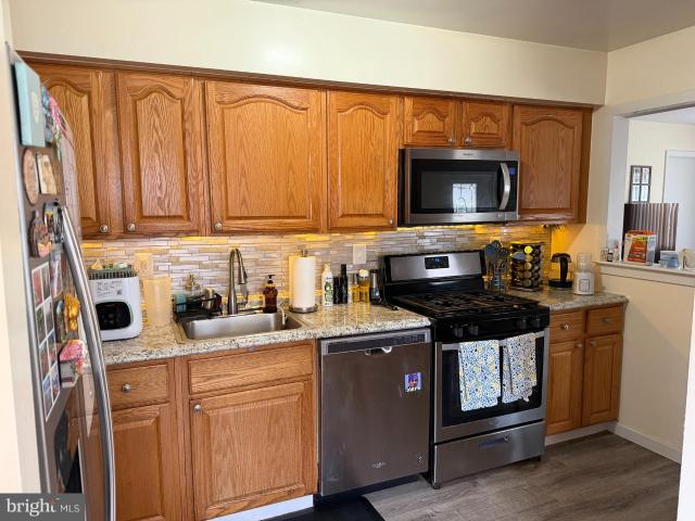 7608 Heritage Dr, Annandale, VA 22003 | MLS #VAFX2285 | Compass