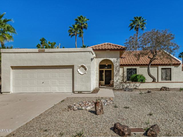 7608 W McRae Way, Glendale, AZ 85308 | MLS #6999 | Compass