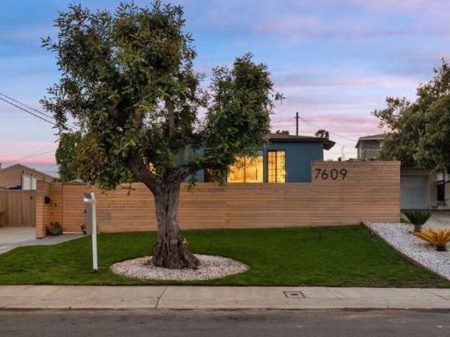 7609 Boeing Ave, Los Angeles, CA 90045