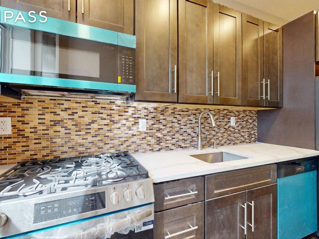 7609 4th Avenue, Brooklyn, NY