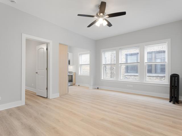 7600 N Sheridan Rd, Unit 203, Chicago, IL 60626 | Compass