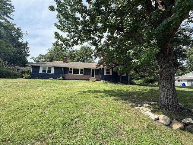 7600 E 130th Ct, Grandview, MO 64030