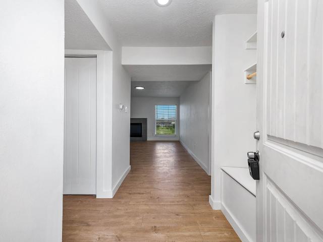 7600 Emmett F Lowry Expressway 1006
