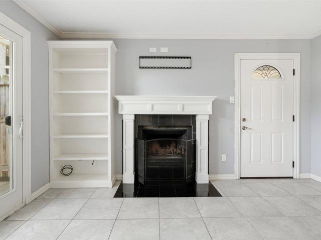7600 Emmett F Lowry Expressway 315