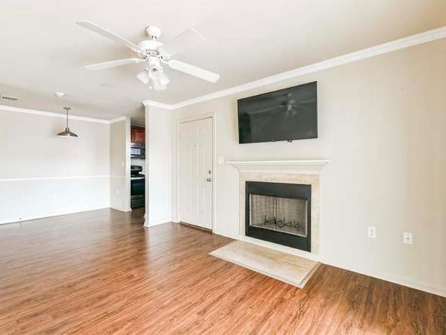 7600 Emmett F Lowry Expy, Unit 416, Texas City, TX 77591 | MLS #91090