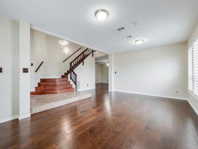 7600 Greengage Drive