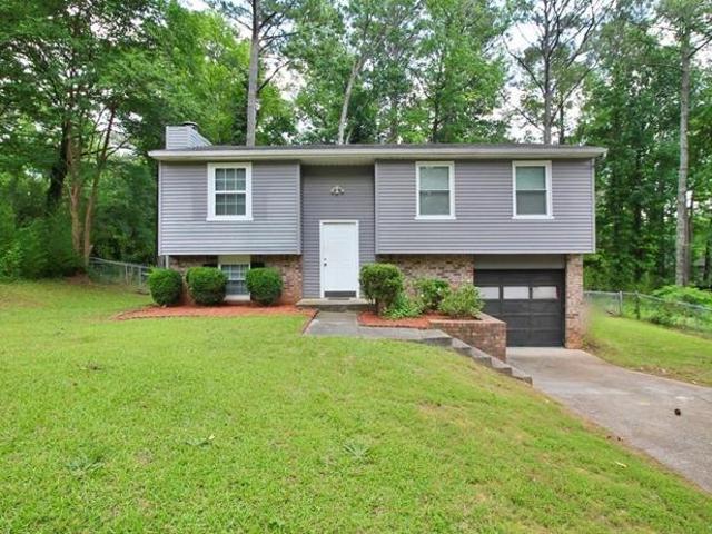 7600 Suwannee Ct, Jonesboro, GA 30236