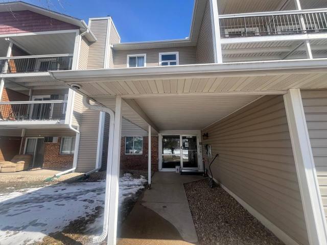 7600 th St W, Unit 205, Apple Valley, MN 55124 | MLS #7033
