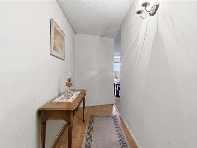 7600 Tremayne Pl, Unit 301, McLean, VA 22102 | MLS #VAFX2293