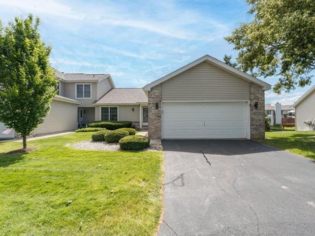7600 Woodbridge Ln, Portage, MI 49024
