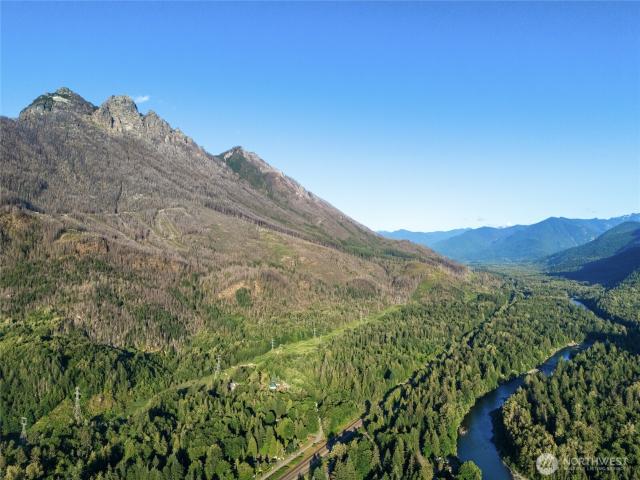 76011 NE 123rd St, Skykomish, WA 98288 | MLS #2403