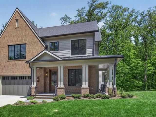 7601 Maryknoll Ave, Bethesda, MD 20817