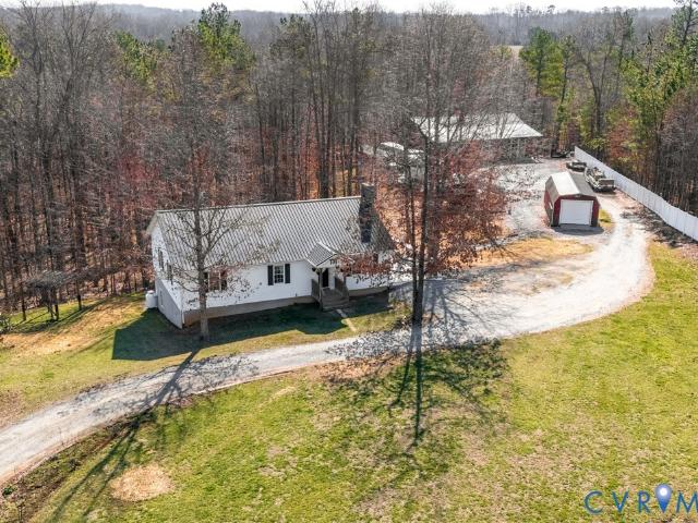 7601 Amelia Springs Rd