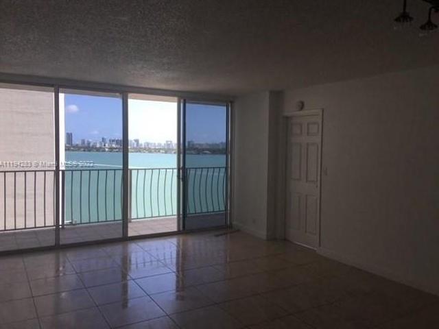 7601 E Treasure Dr #1510 North Bay Village, FL 33141