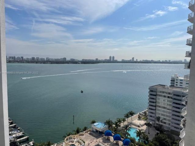 7601 E Treasure Dr #2024 North Bay Village, FL 33141