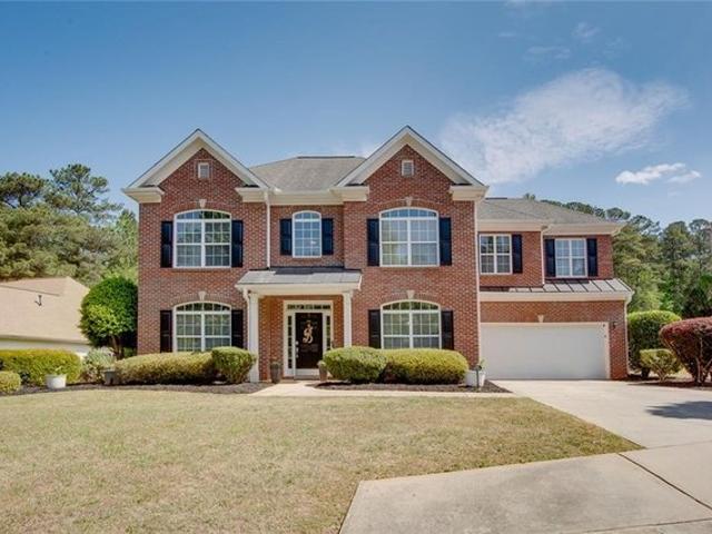 7601 The Lakes Dr, Fairburn, GA 30213