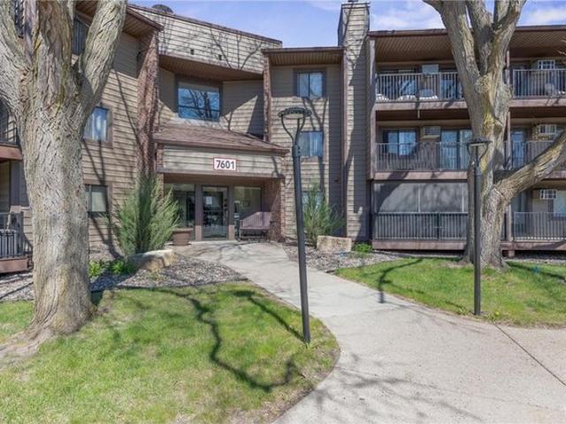 7601 W 101st St Apt 109, Bloomington, MN 55438