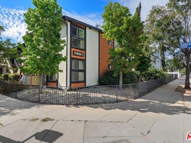 7601 Whitsett Ave, North Hollywood, CA 91605