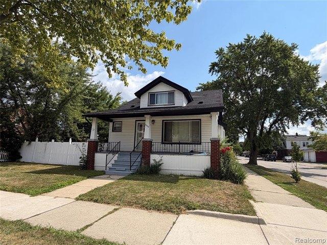 7602 Kendal St, Dearborn, MI 48126