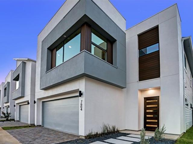 7603 Jacquelyn Gardens Ln, Houston, TX 77055