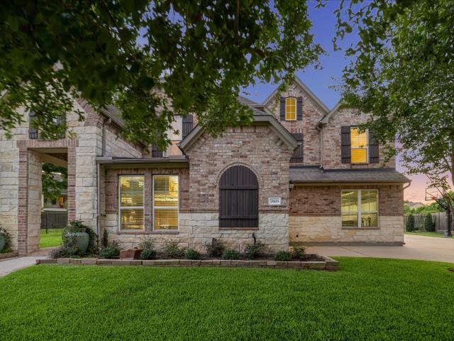 7603 Lost Pecan Way