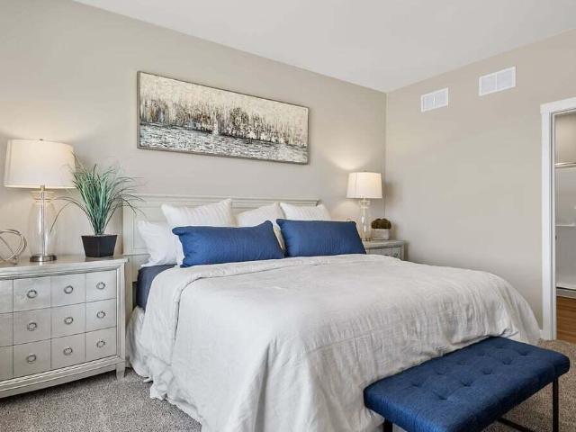 7603 W 107th Place