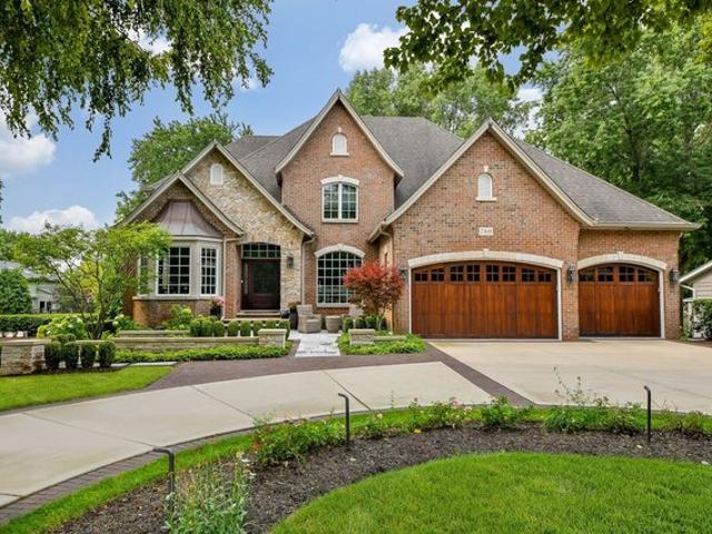 760 E Bauer Rd, Naperville, IL 60563