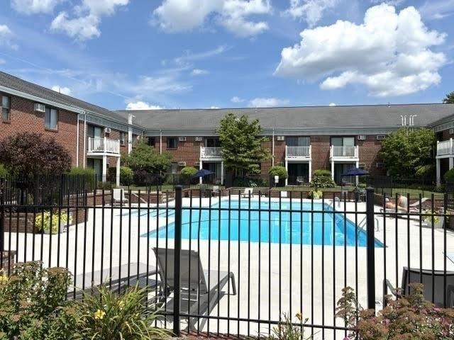 760 Farm Rd Apt 209, Marlborough, MA 01752