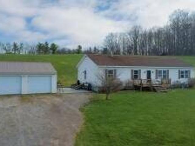 760 Oswegatchie Rd, Palatine Bridge, NY 13428