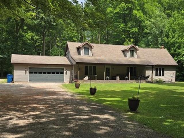 760 Moff Dr, Deerfield, MI 48421