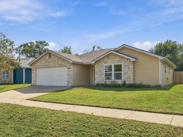 760 North St, Lawrence, KS 66044