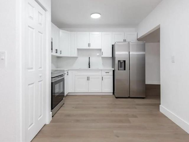 760 NW 125th St, North Miami, FL 33168