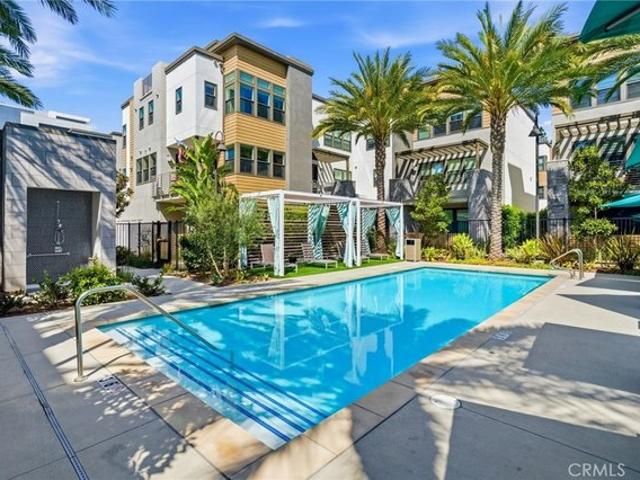 760 S Grable Cir, Orange, CA 92868