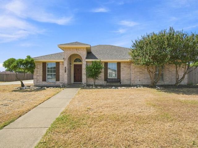 760 S Ridge Dr, Midlothian, TX 76065