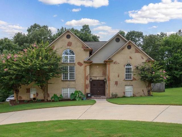 760 Small Lake Dr, Odenville, AL 35120
