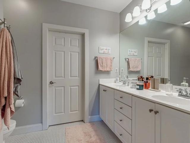760 Wedgewood Park Apt 203, Nashville, TN 37203