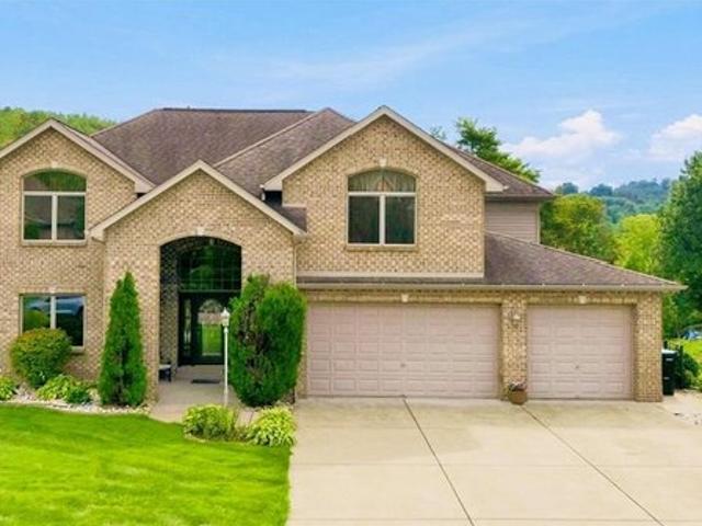 760 Westminster Dr, Irwin, PA 15642