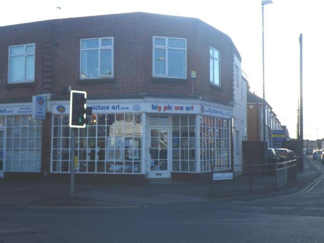 760 Wimborne Road, Bournemouth. 3 bed flat to rent £1,575 pcm £363 pw